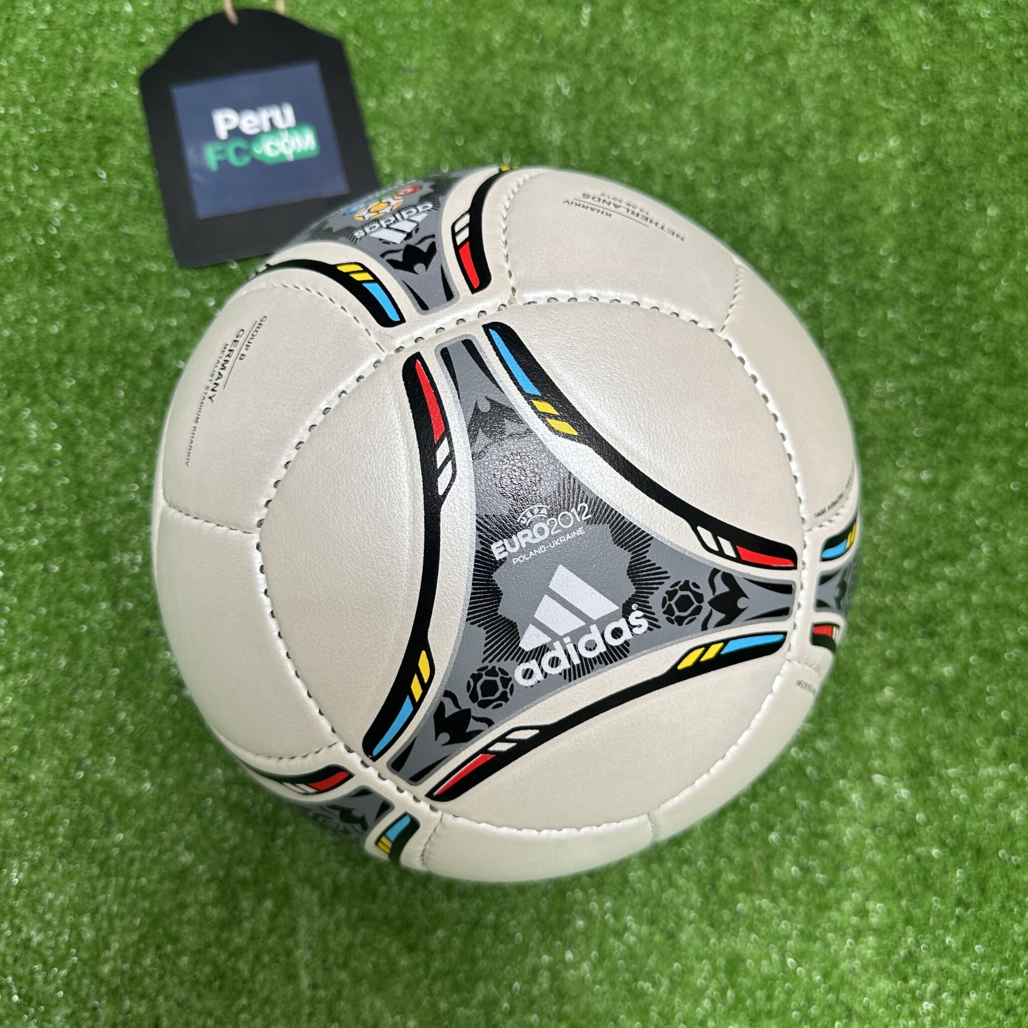 Pelota Adidas Tango 12 | UEFA Euro 2012 - Peru FC