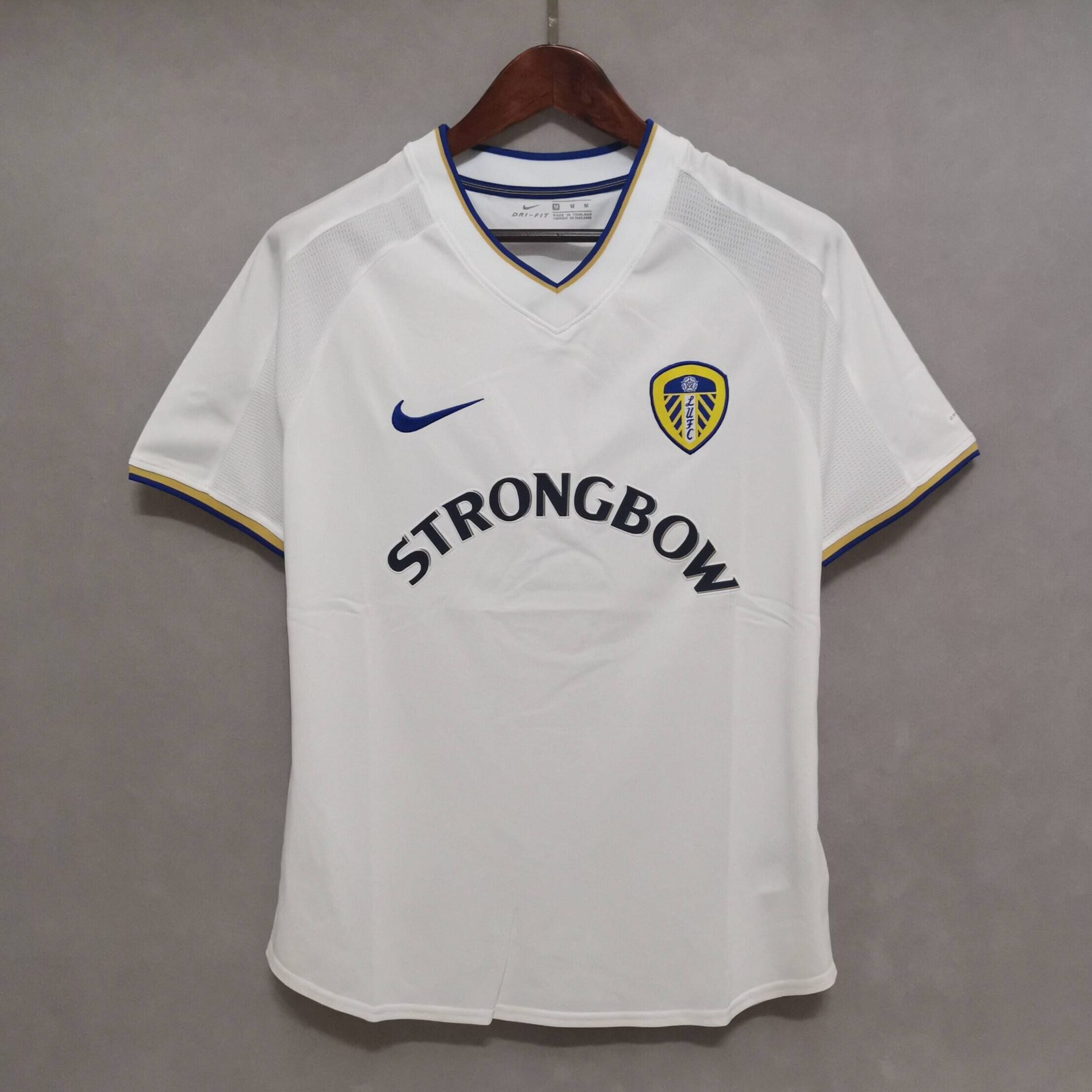 Camiseta Leeds United 2001/02 home | Nike - Peru FC